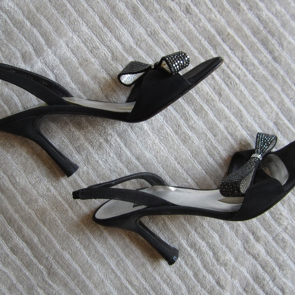 Stuart Weitzman | Shoes | Stuart Weitzman Black Satin With Bow Heels ...